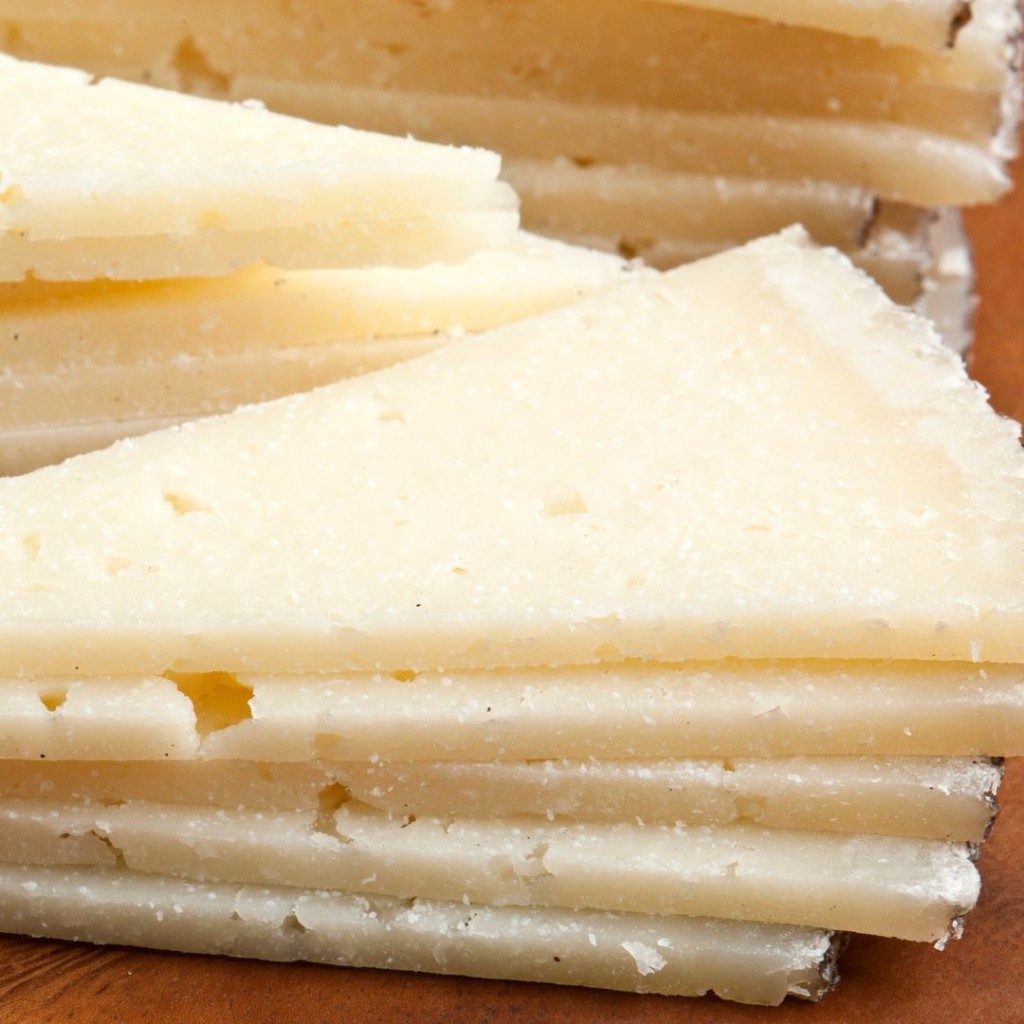 Manchego per kilo | Albion Fine Foods Ltd.