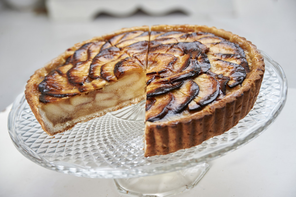Normandy Apple Tart 12 ptn | Albion Fine Foods Ltd.