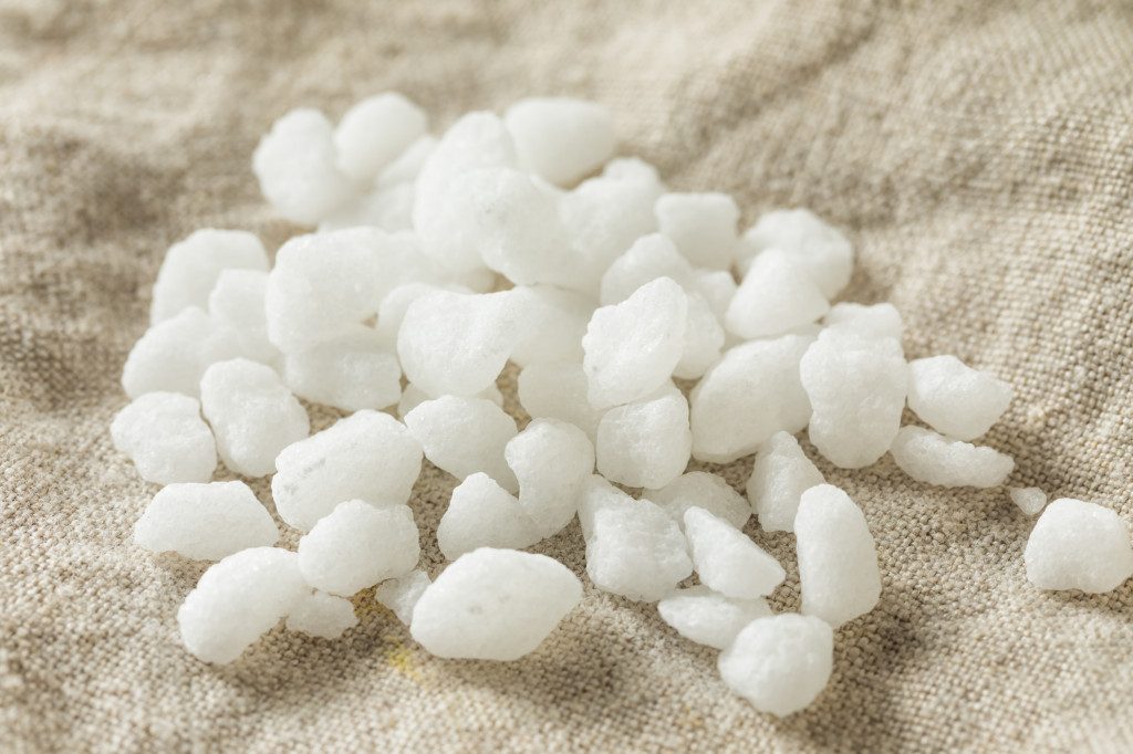 Sugar Pearls 1kg | Albion Fine Foods Ltd.